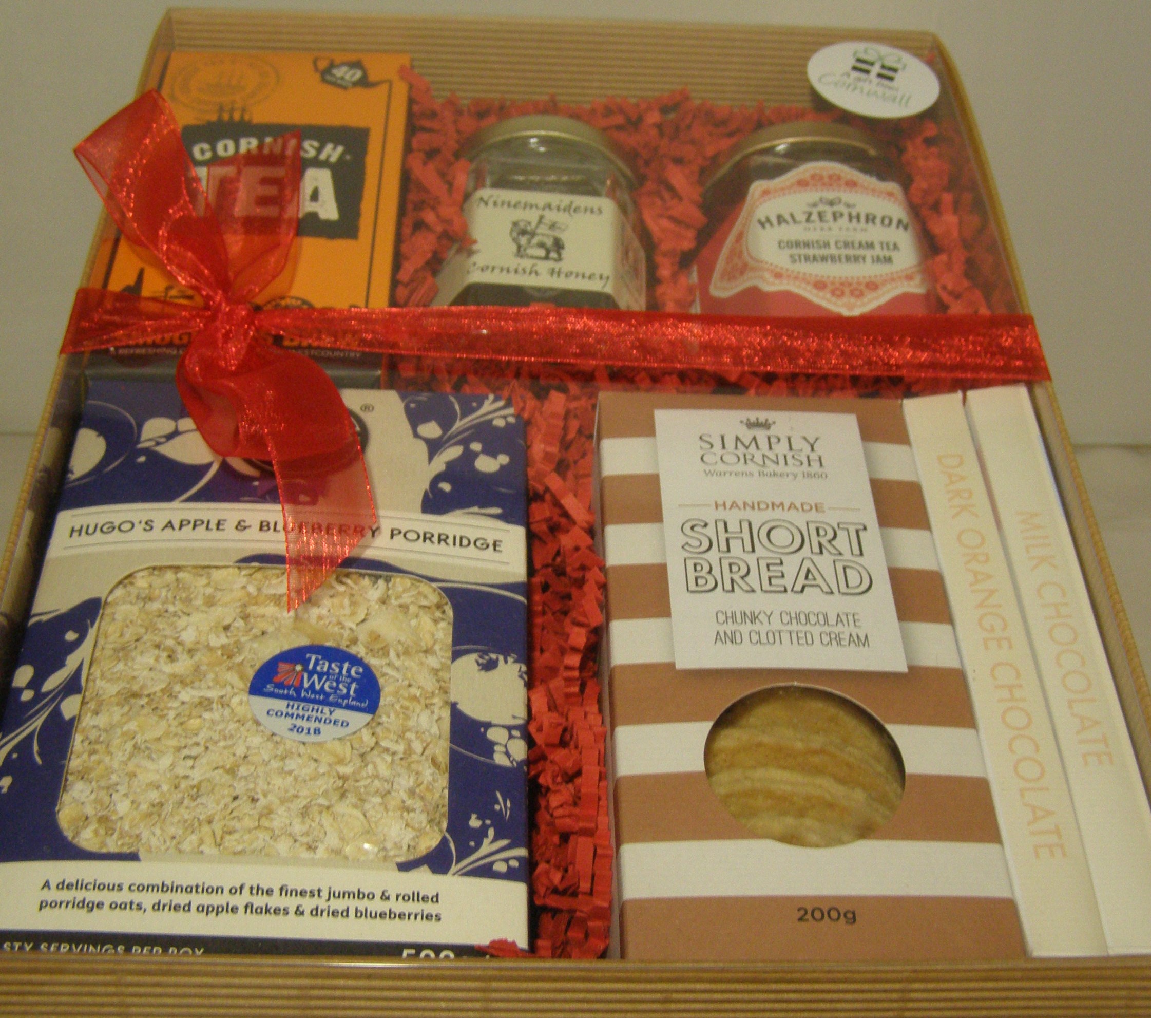 Luxury Welcome Hamper - A Gift from Cornwall
